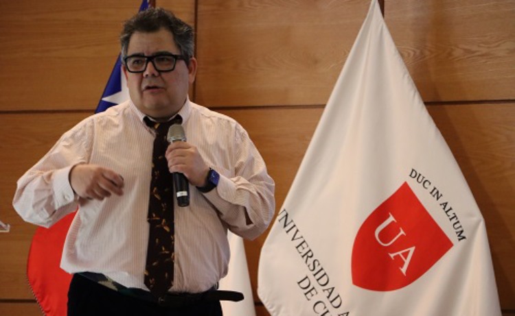 Académico de la U. Autónoma y exdiplomático dictó conferencias a ...